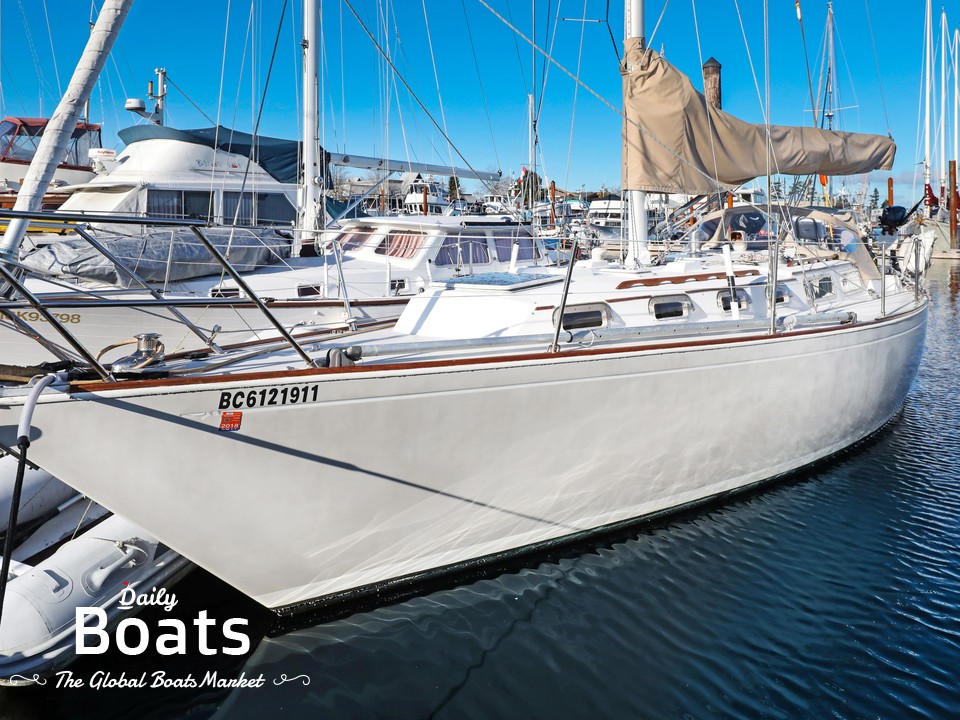 1982 Sabre 38 Mark 1 for sale. View price, photos and Buy 1982 Sabre 38 ...