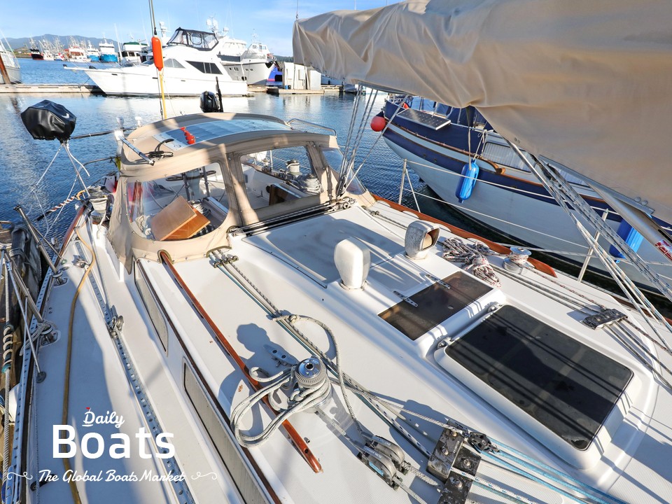 1982 Sabre 38 Mark 1 for sale. View price, photos and Buy 1982 Sabre 38 ...