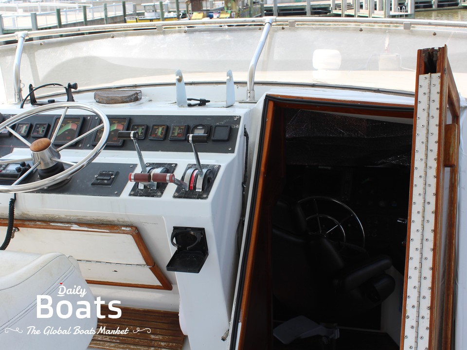 1986 Bayliner 4550 Motoryacht for sale. View price, photos and Buy 1986 ...