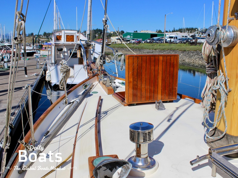 1988 Cape George 38 for sale. View price, photos and Buy 1988 Cape ...