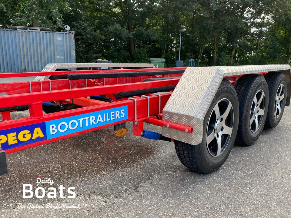 2018 RIB 9 Meter Revolt Sport 950 for sale. View price, photos and Buy ...