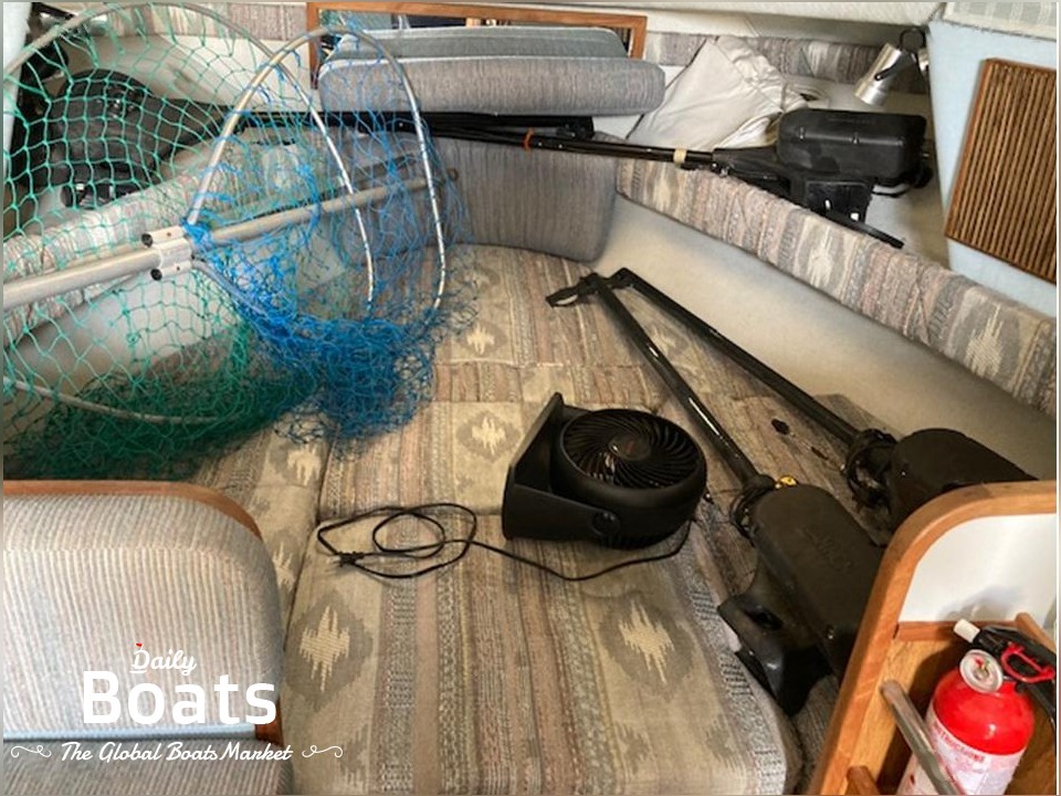 1988 Sea Ray 268 Weekender for sale. View price, photos and Buy 1988 ...