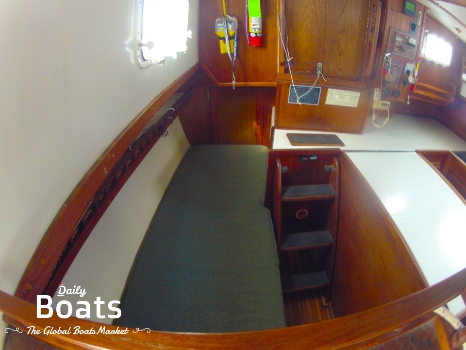 1980 Yorktown 39 Masthead Sloop for sale. View price, photos and Buy ...