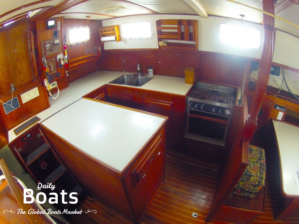 1980 Yorktown 39 Masthead Sloop for sale. View price, photos and Buy ...