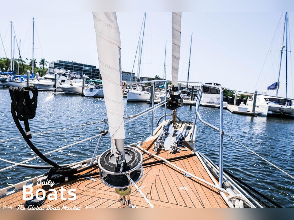 1986 Bruce Roberts 44 for sale. View price, photos and Buy 1986 Bruce ...