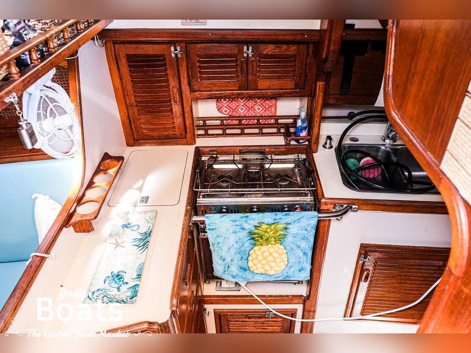 1986 Bruce Roberts 44 for sale. View price, photos and Buy 1986 Bruce ...