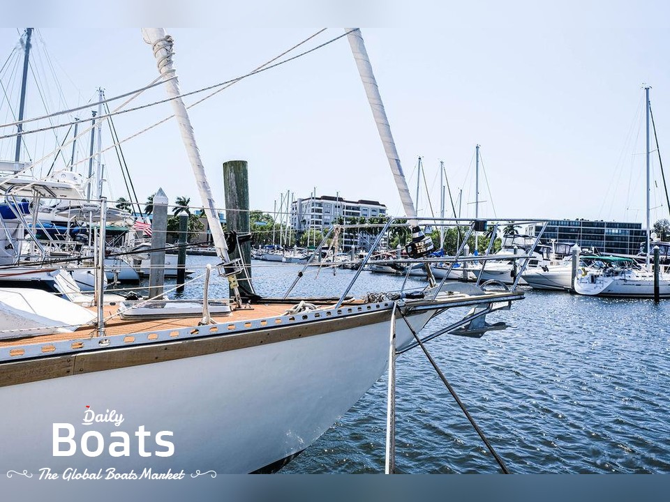 1986 Bruce Roberts 44 for sale. View price, photos and Buy 1986 Bruce ...