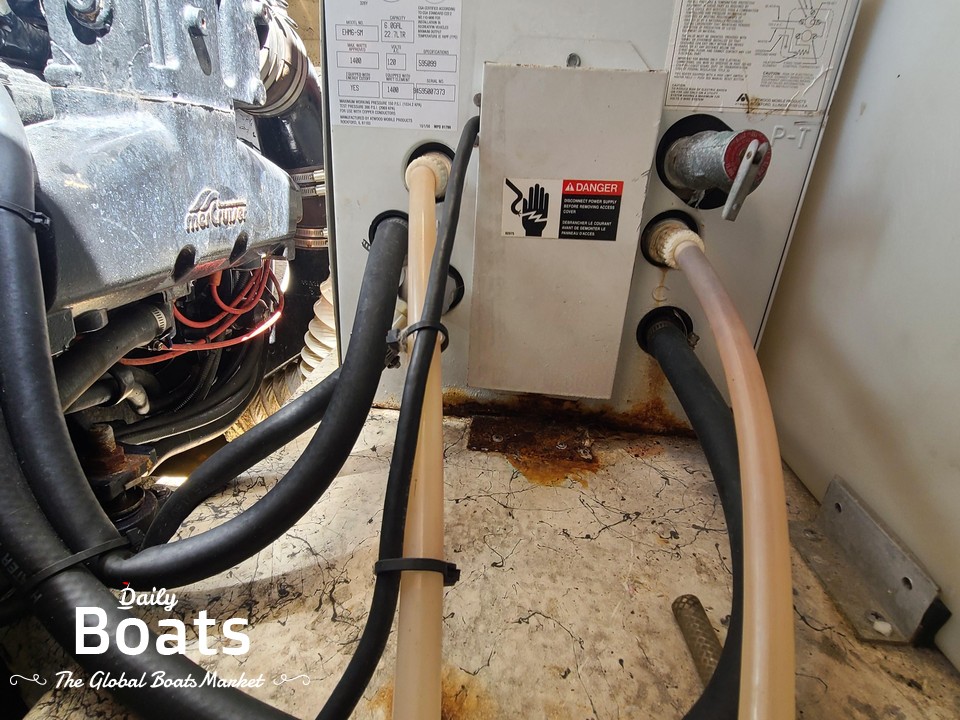 2000 Rinker 270 Fiesta Vee for sale. View price, photos and Buy 2000 ...