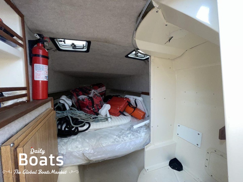 1988 Intrepid 26 for sale. View price, photos and Buy 1988 Intrepid 26 ...