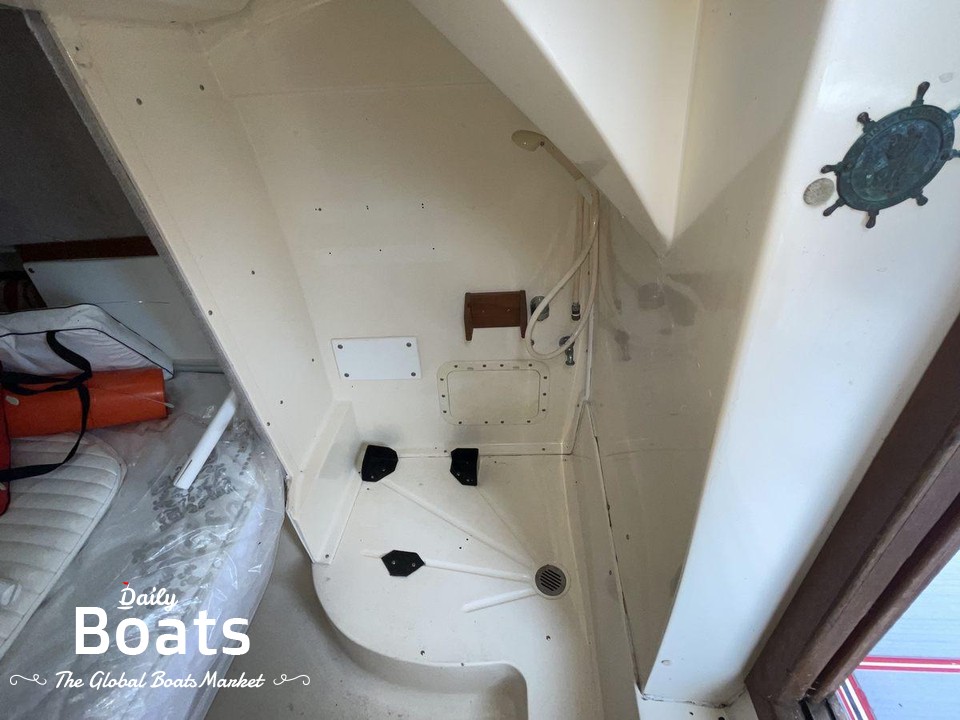 1988 Intrepid 26 for sale. View price, photos and Buy 1988 Intrepid 26 ...