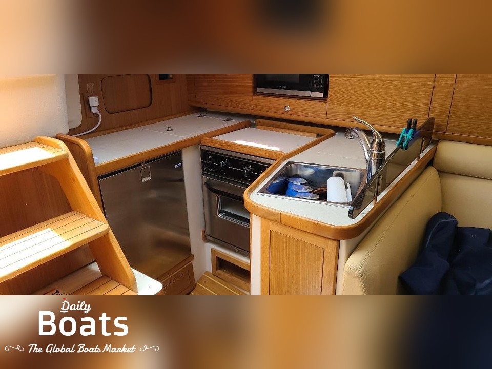 2014 Catalina 315 на продажу. Посмотреть цену, фотографии и Купить 2014 ...
