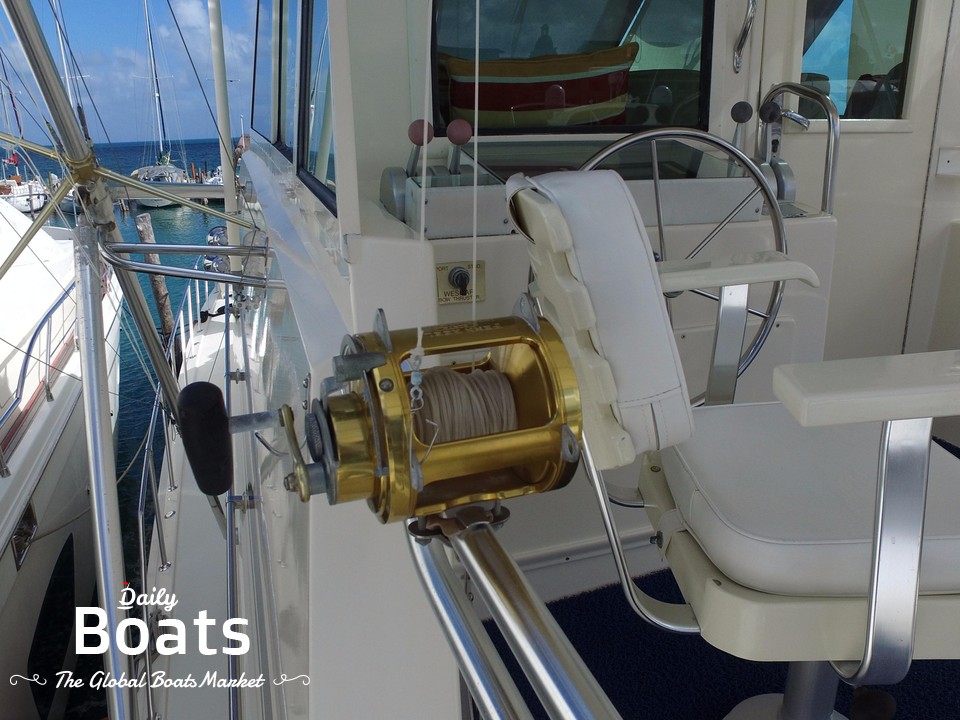 1994 Hatteras Enclosed Fly Bridge for sale. View price, photos and Buy ...