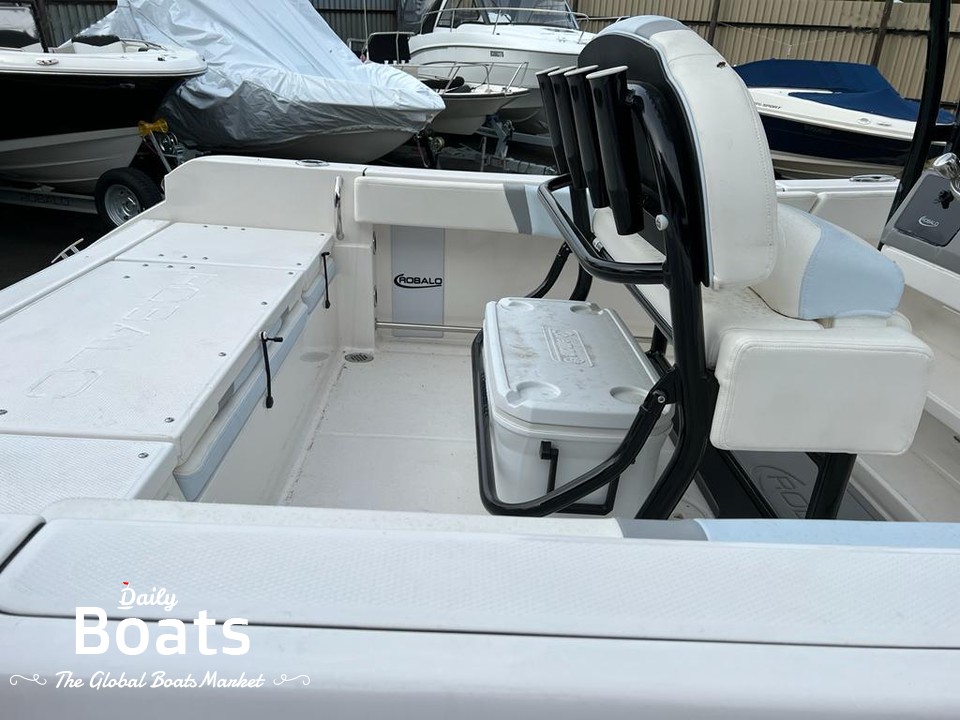 2022 Robalo R230 Center Console for sale. View price, photos and Buy ...