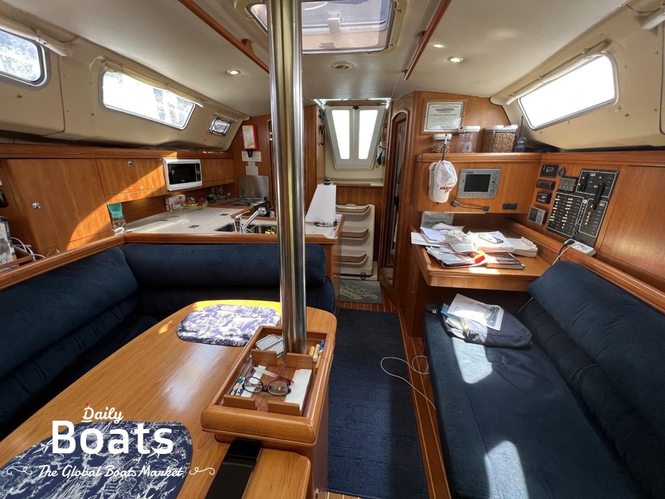 2002 Hunter 356 for sale. View price, photos and Buy 2002 Hunter 356 ...