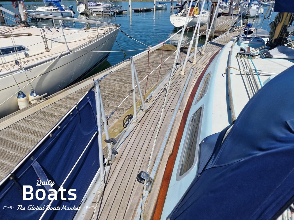 1988 Rustler 36 for sale. View price, photos and Buy 1988 Rustler 36 ...