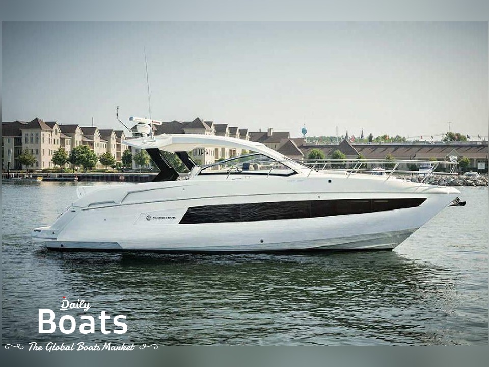 2022 Cruisers Yachts 39 Express Coupe for sale. View price, photos and ...