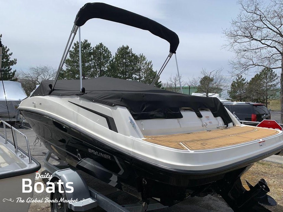 2022 Bayliner Vr5 Bowrider for sale. View price, photos and Buy 2022 ...