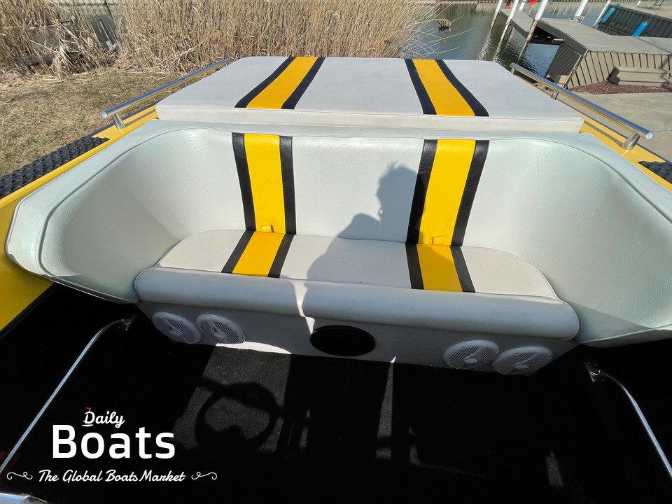 1990 Checkmate Convincor 251 Gtx for sale. View price, photos and Buy ...