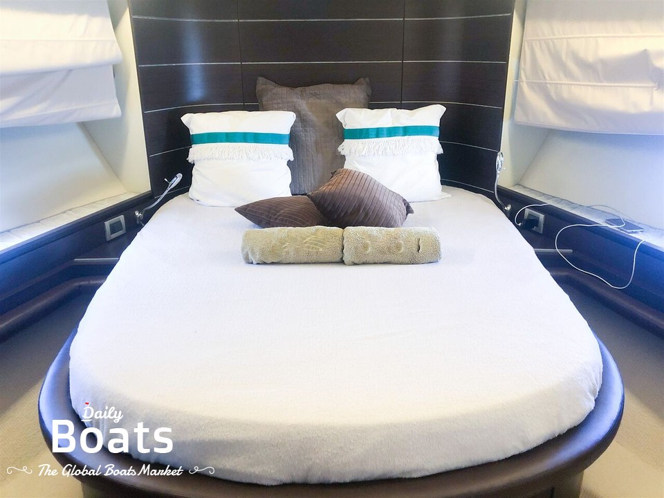 2004 Azimut 68S for sale. View price, photos and Buy 2004 Azimut 68S ...