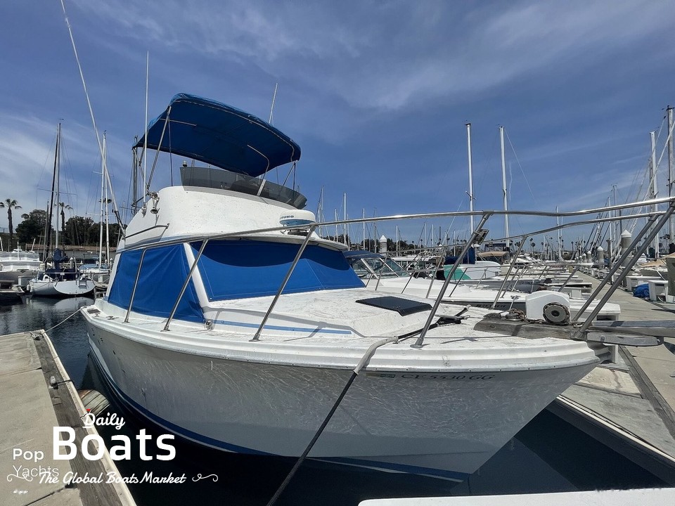 1978 Uniflite 28 Mega Sedan Cruiser Flybridge for sale. View price ...