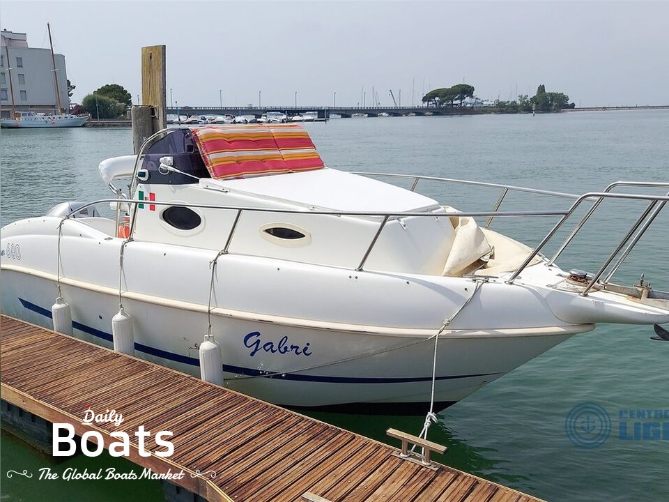 2000 Day Cruiser 680 Cabin for sale. View price, photos and Buy 2000 ...