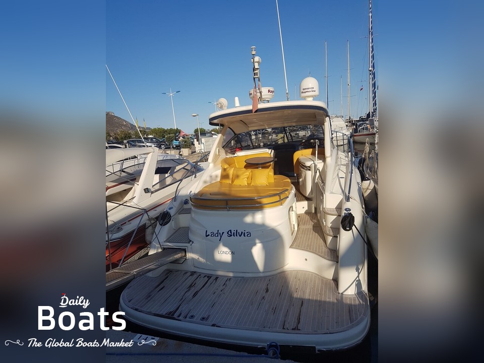 2010 Azimut Atlantis 42 Ht for sale. View price, photos and Buy 2010 ...