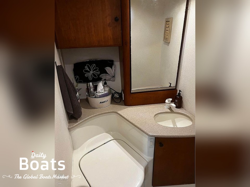 1995 Silverton 362 for sale. View price, photos and Buy 1995 Silverton ...