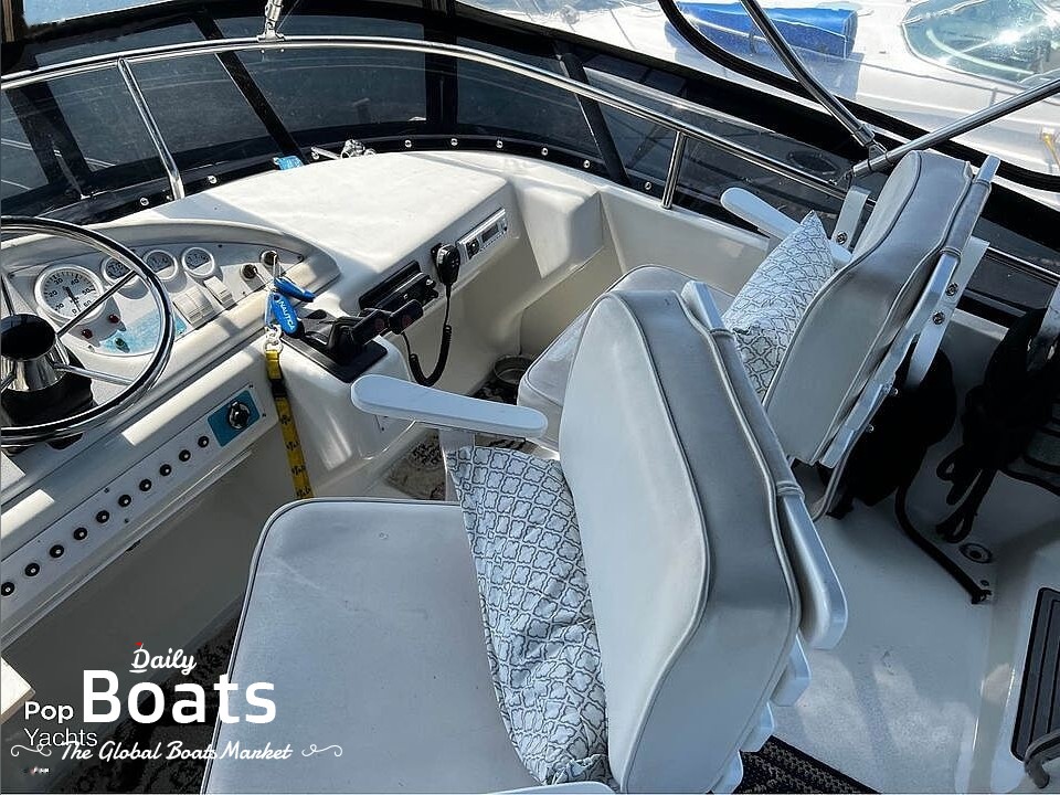 1995 Silverton 362 for sale. View price, photos and Buy 1995 Silverton ...