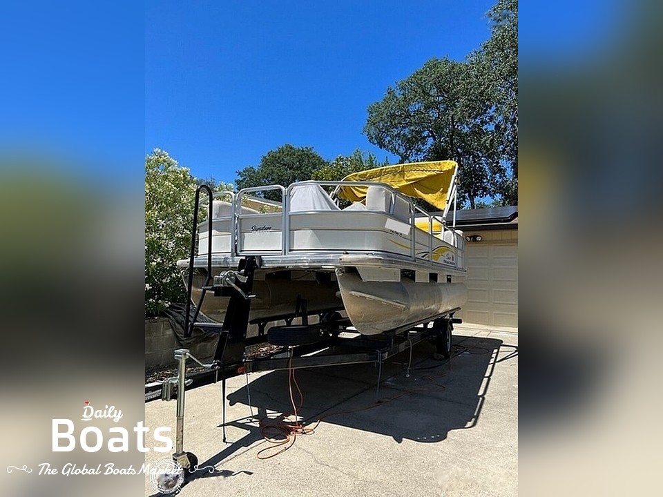 2007 Sun Tracker 18 Party Barge for sale. View price, photos and Buy ...