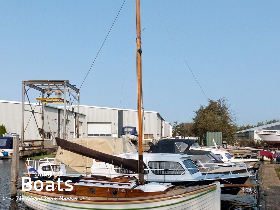 Sloep Houten Kajuit Zeilsloep for sale. View price, photos and Buy ...