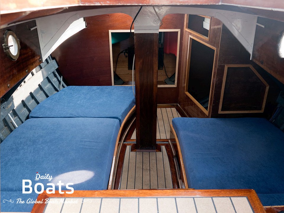 Sloep Houten Kajuit Zeilsloep for sale. View price, photos and Buy ...