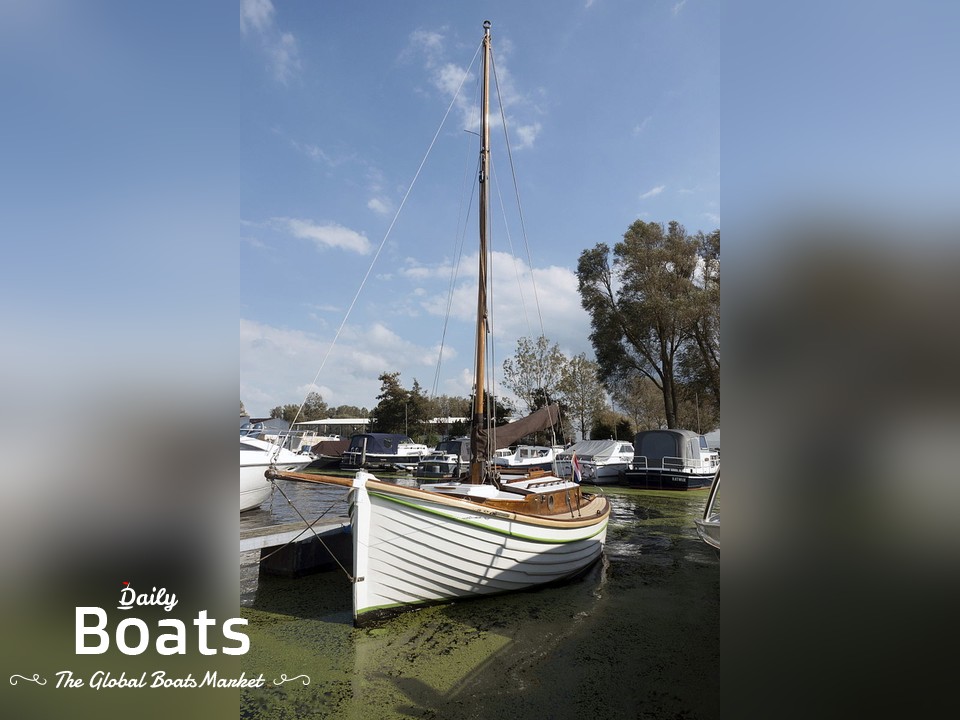 Sloep Houten Kajuit Zeilsloep for sale. View price, photos and Buy ...