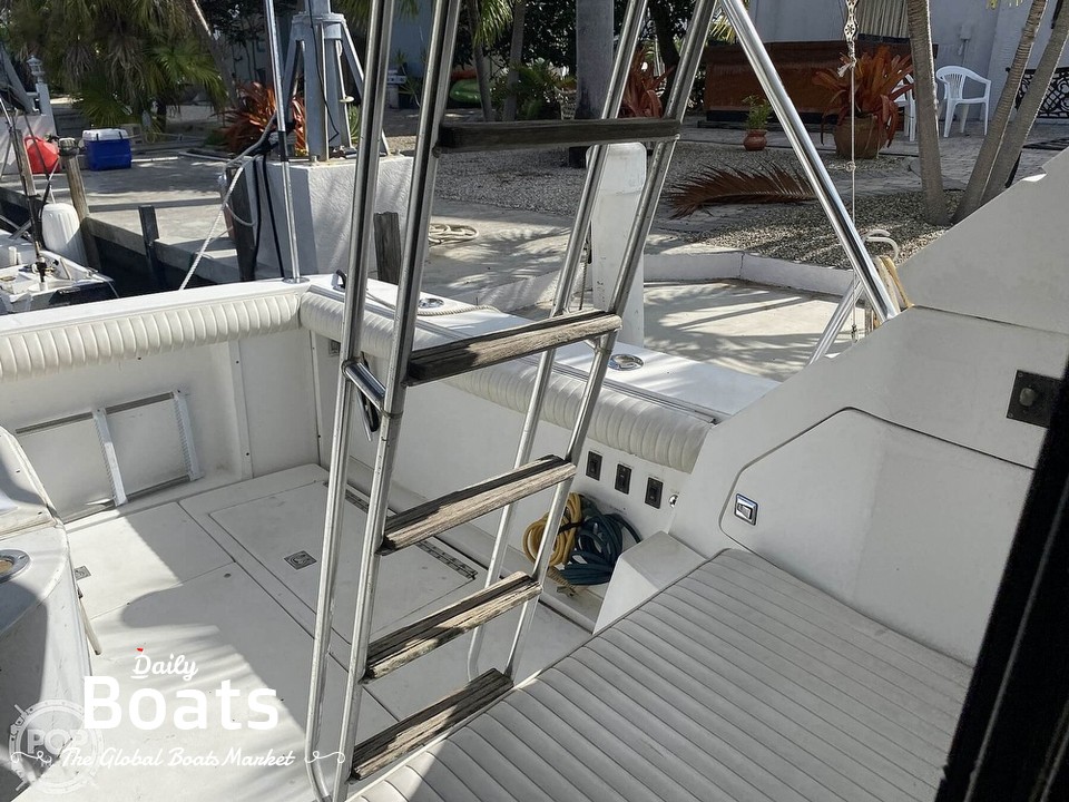 1992 Phoenix Marine 33 Sfx for sale. View price, photos and Buy 1992 ...