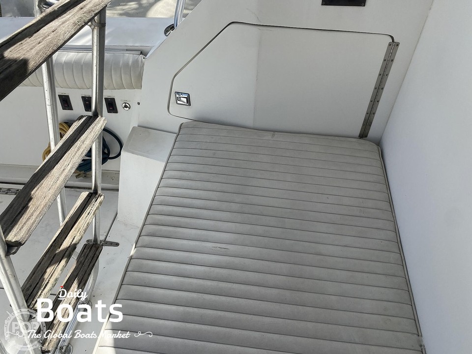 1992 Phoenix Marine 33 Sfx for sale. View price, photos and Buy 1992 ...