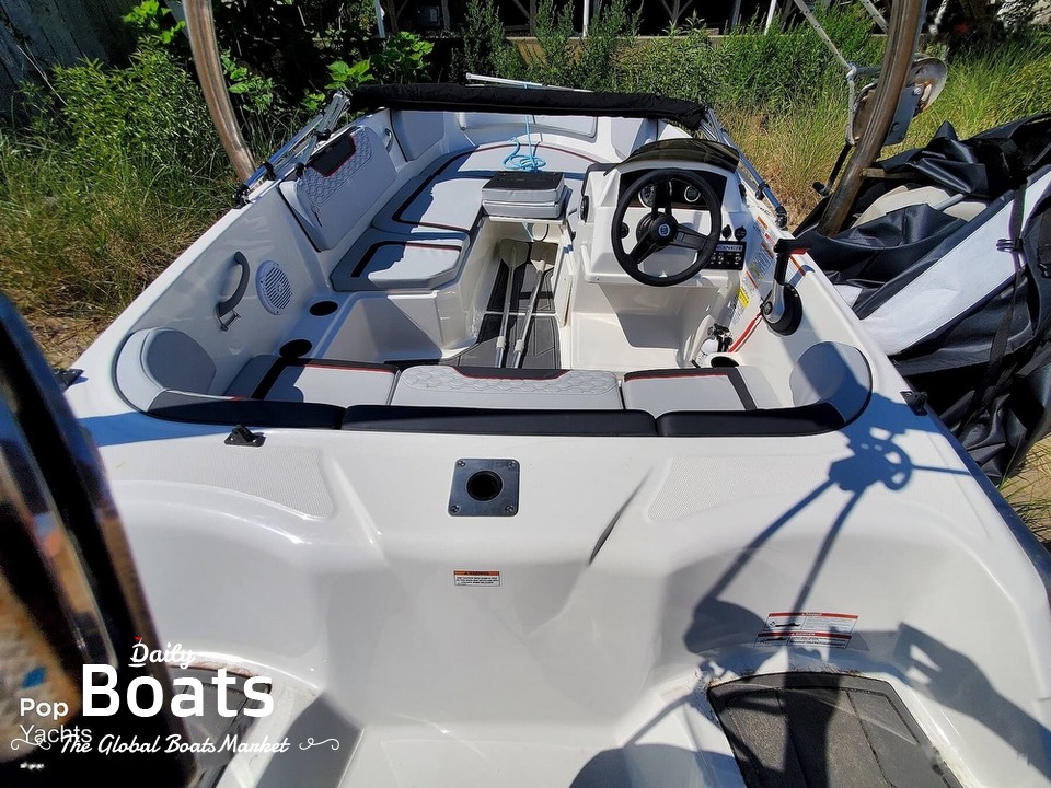 2022 Bayliner M-15 Exl for sale. View price, photos and Buy 2022 ...