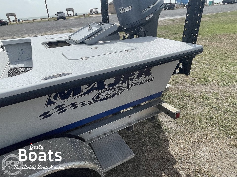 2021 Majek 25 Xtreme for sale. View price, photos and Buy 2021 Majek 25 ...