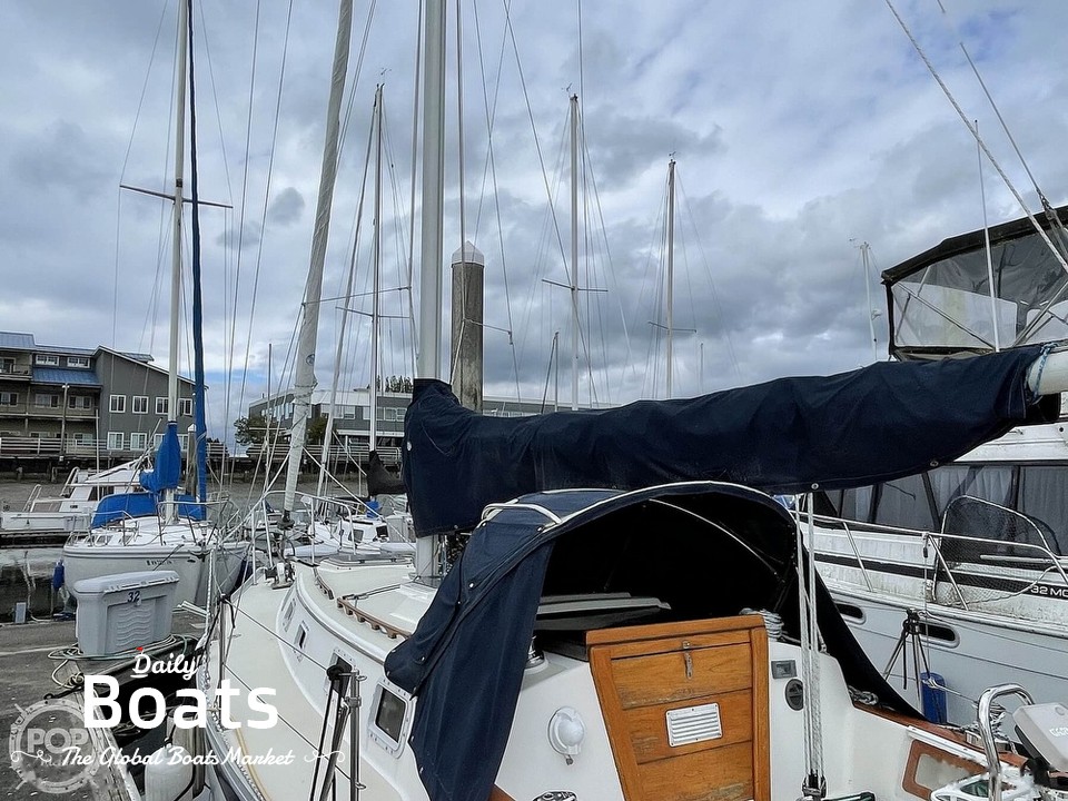 1977 Endeavour Catamaran 32 for sale. View price, photos and Buy 1977 ...