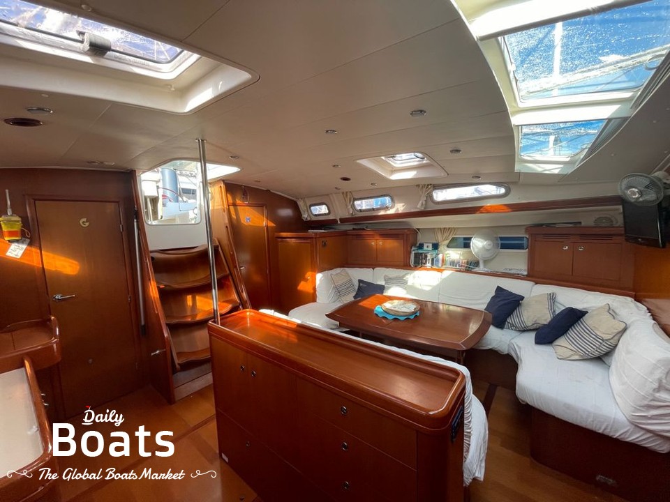 2006 Bénéteau Oceanis 523 Shallow Draft for sale. View price, photos ...