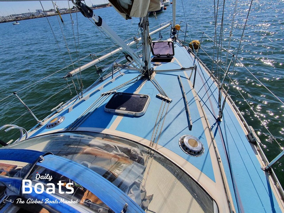 1988 Maxi Yachts 33 for sale. View price, photos and Buy 1988 Maxi ...