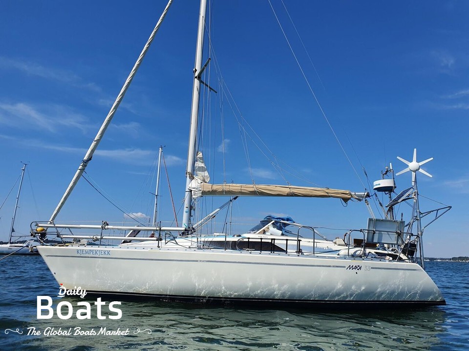 1988 Maxi Yachts 33 for sale. View price, photos and Buy 1988 Maxi ...