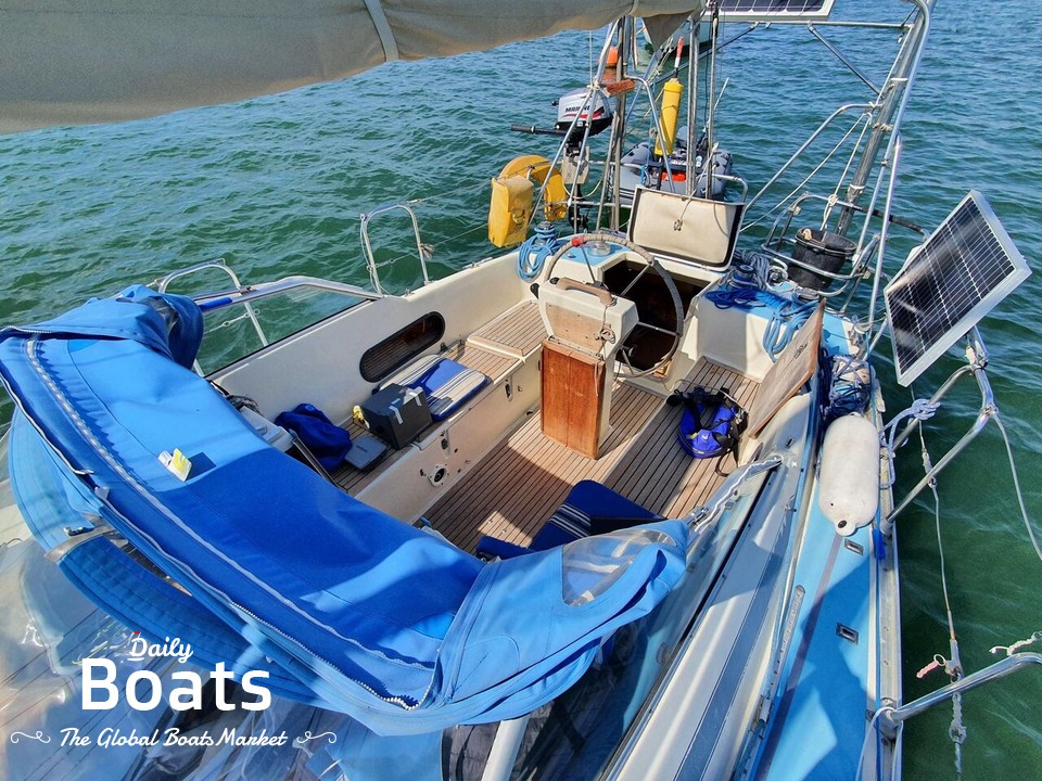 1988 Maxi Yachts 33 for sale. View price, photos and Buy 1988 Maxi ...