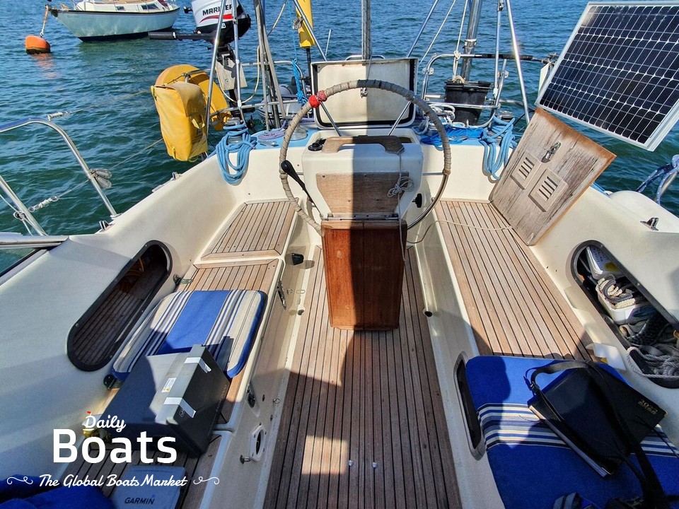 1988 Maxi Yachts 33 for sale. View price, photos and Buy 1988 Maxi ...