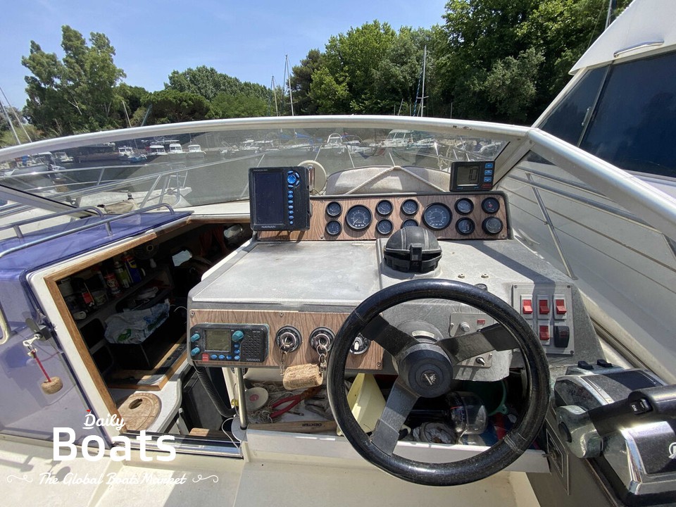 1990 Princess Yachts 266 Riviera for sale. View price, photos and Buy ...