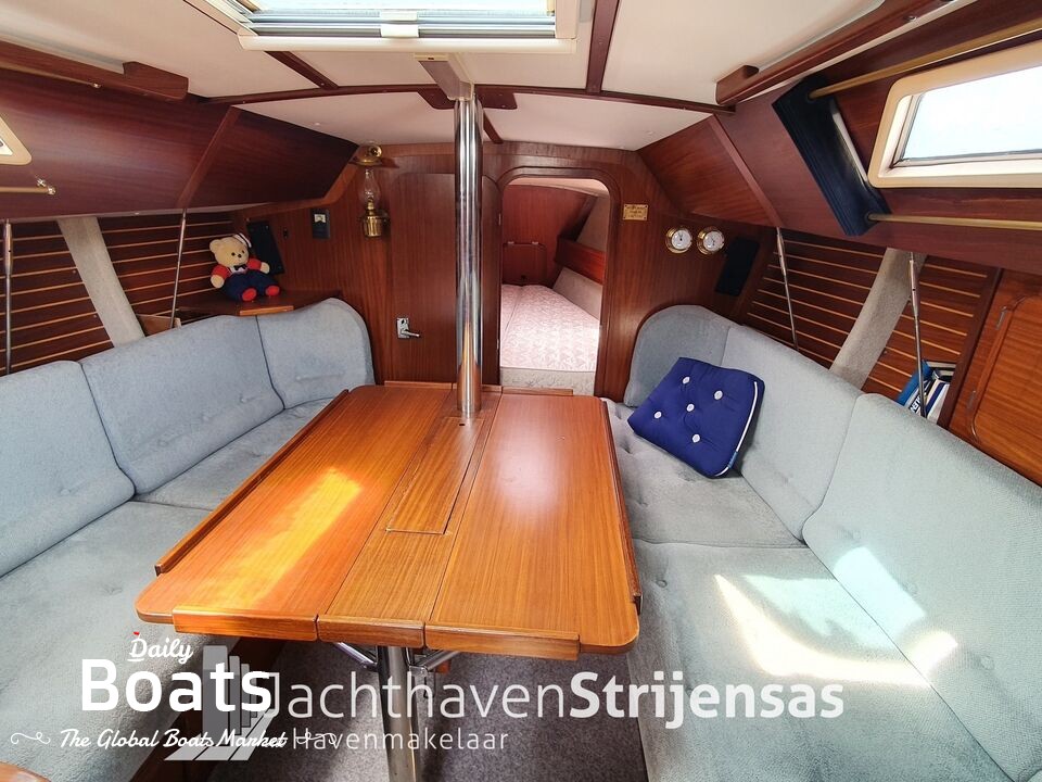 1988 Elan 33 for sale. View price, photos and Buy 1988 Elan 33 #334422