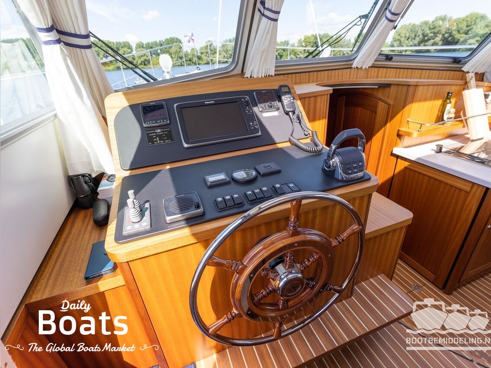 2016 Linssen Yachts Classic Sturdy 410 Sedan for sale. View price ...