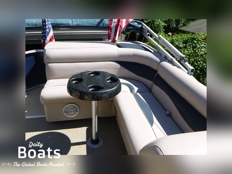 2014 Godfrey Marine Sweetwater 2286 for sale. View price, photos and ...