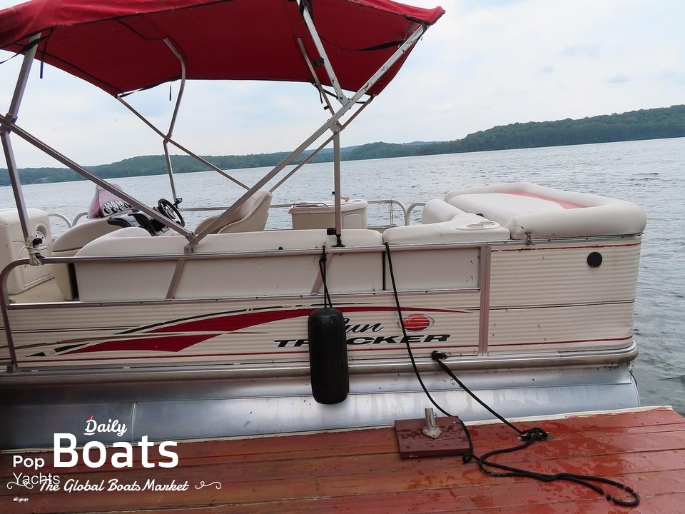 2007 Sun Tracker Party Barge 25 Regency Edition for sale. View price ...