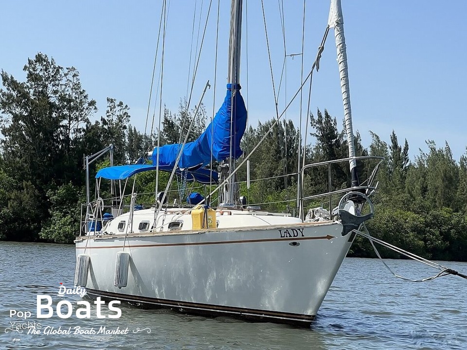 1976 Tartan Yachts 37 for sale. View price, photos and Buy 1976 Tartan ...