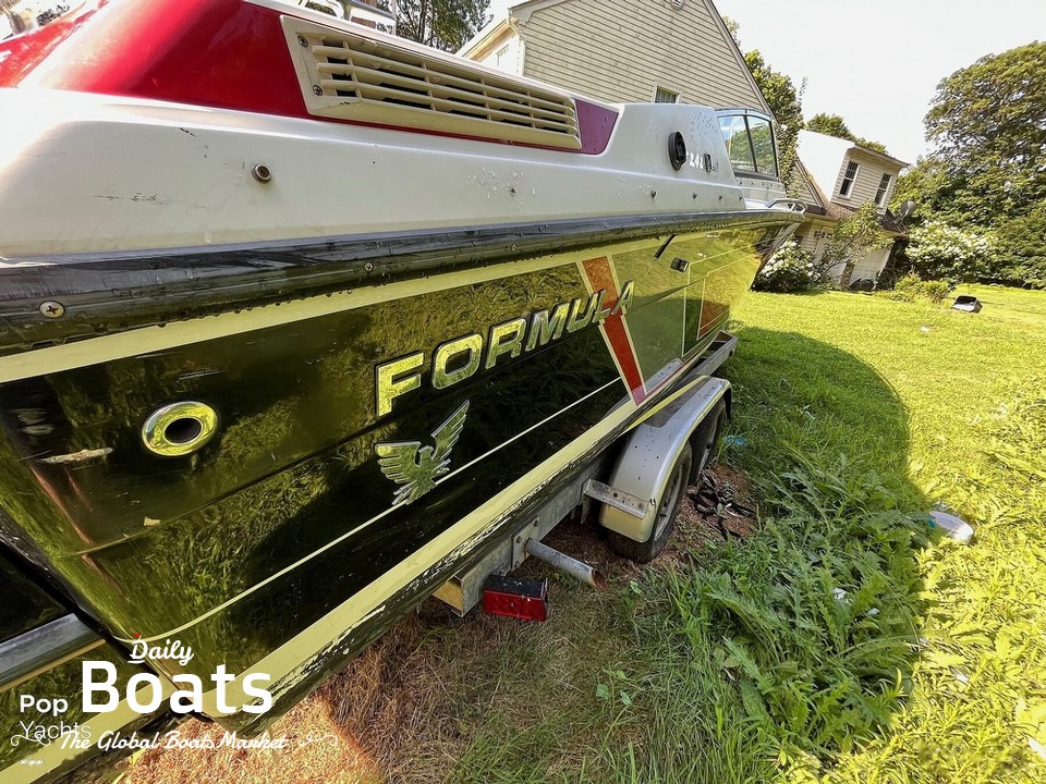 1988 Formula Boats 242 Ls for sale. View price, photos and Buy 1988 ...