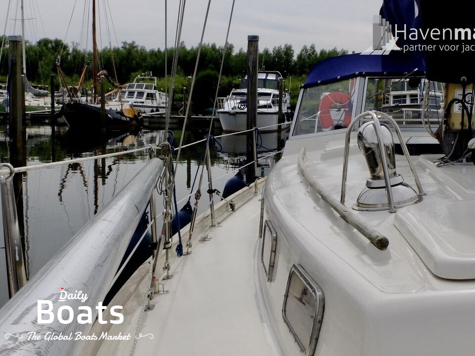 Hallberg-Rassy 35 Rasmus for sale. View price, photos and Buy Hallberg ...